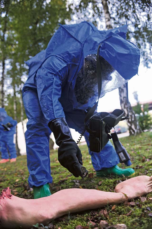 Soldiers demonstrate mortuary affairs capabilities - Kaiserslautern ...