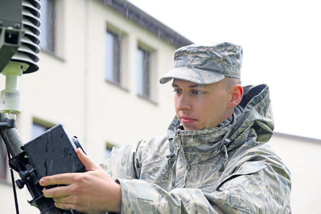 Warfighter Weather Conference: Weathermen predict efficiency ...