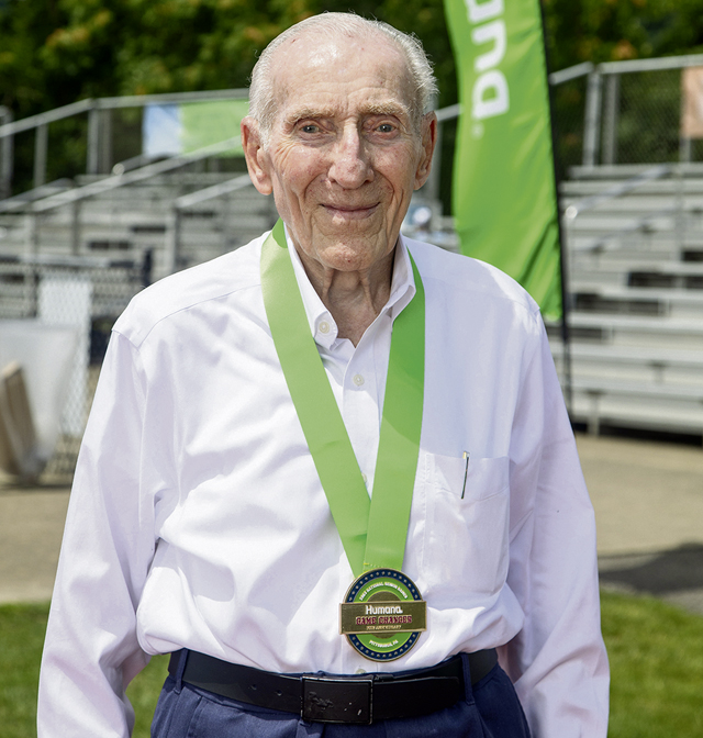 Keep moving: Navy vet, 100, continues competitive running streak ...